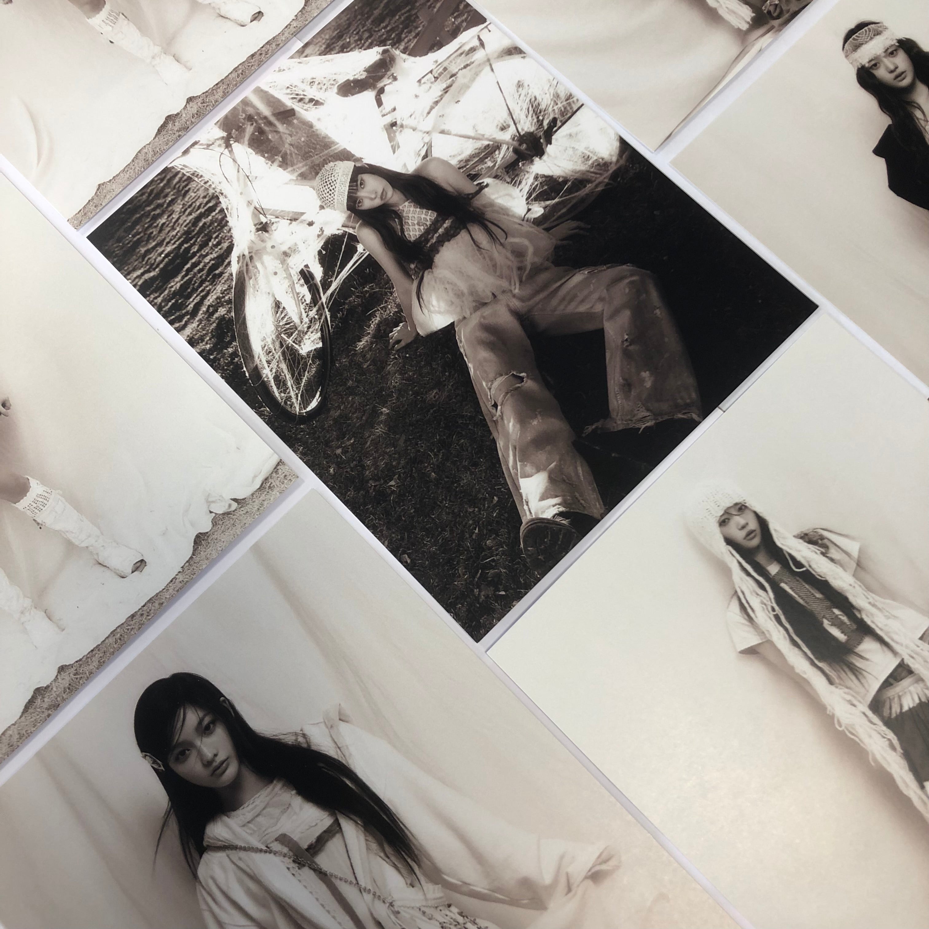 ILLIT- BOMB Soundwave Pre-order Benefit Postcard – K Stars